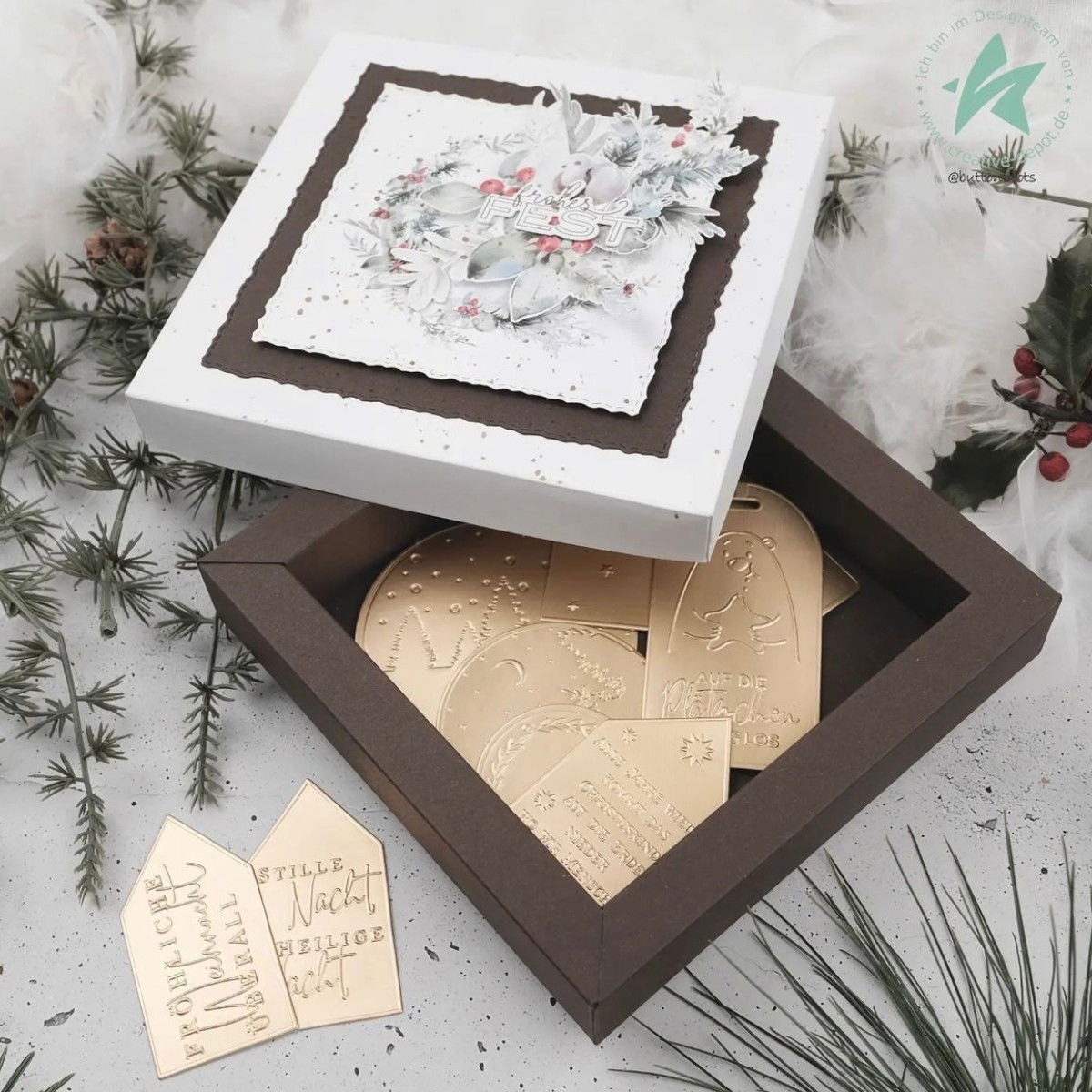 Cut & Emboss Folder - Doodle Häuser - Xmas - Groß - 11 x 15,5 cm | CD ...